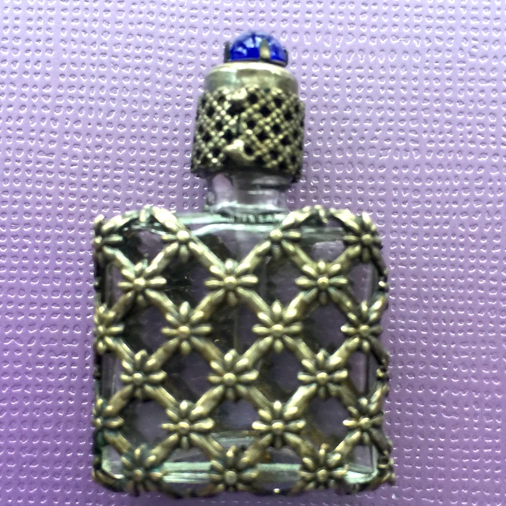 Small Metal Filigree Overlay Perfume Bottle - Gem